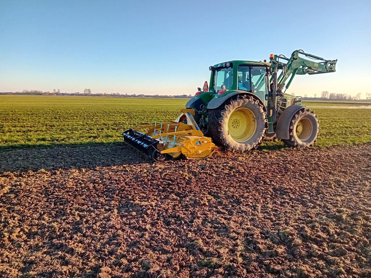 Afgeleverd: Alpego FG300E vollevelds frees compleet met packerrol ...