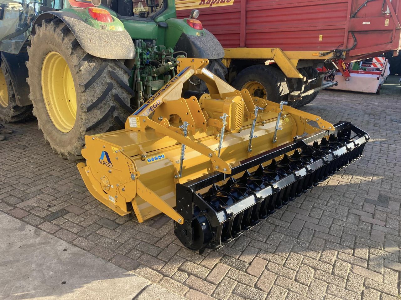 Afgeleverd: Alpego FG300E vollevelds frees compleet met packerrol ...